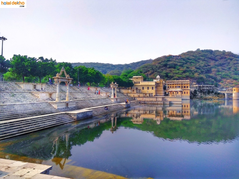 9 Amazing Lakes in Udaipur - Hotel Dekho
