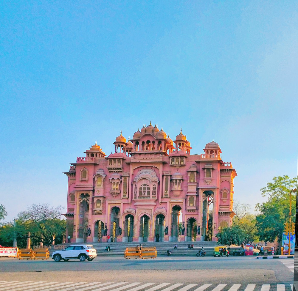 Patrika Gate Jaipur: Entry fee, Best time to Visit, Photos & Reviews