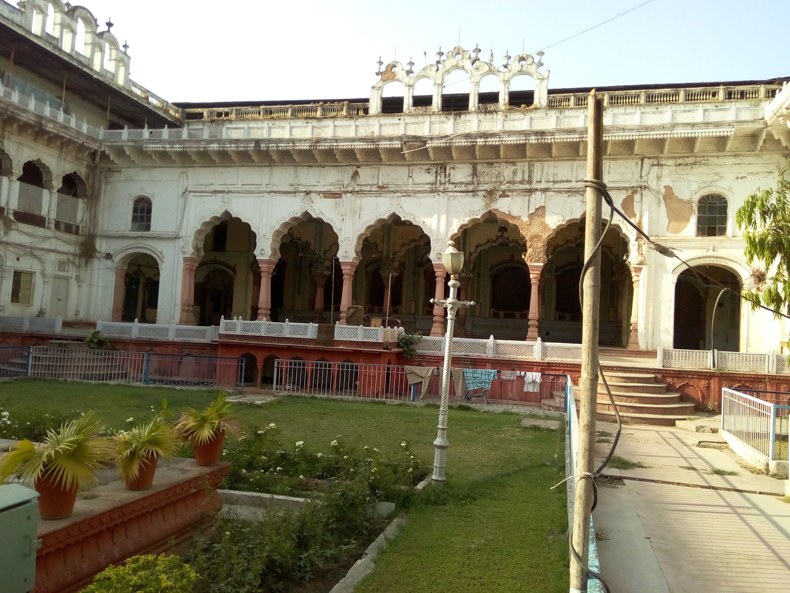 Shaukat Mahal Bhopal: Entry fee, Best time to Visit, Photos & Reviews