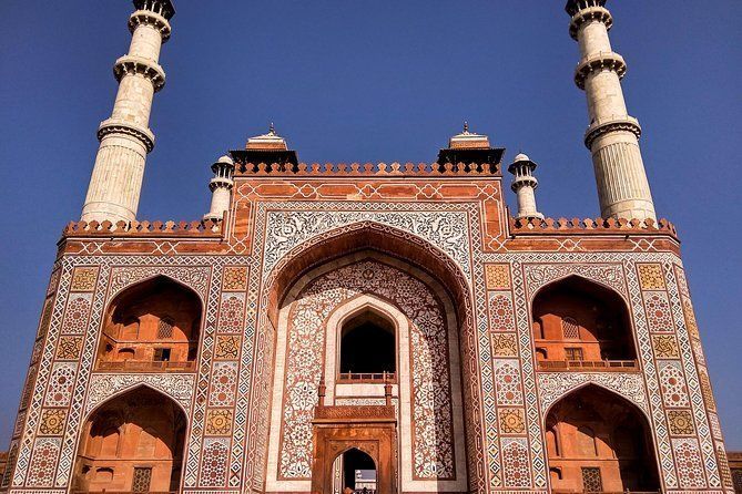 Sikandra Fort Agra: Entry fee, Best time to Visit, Photos & Reviews